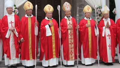 Eveques, pretres et diacres